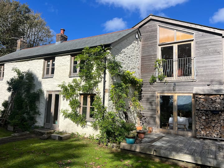 Unique Family Home - Pool