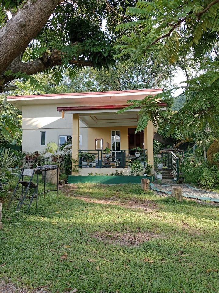 Entire House
/ Sanicolas Guesthouse - Coron