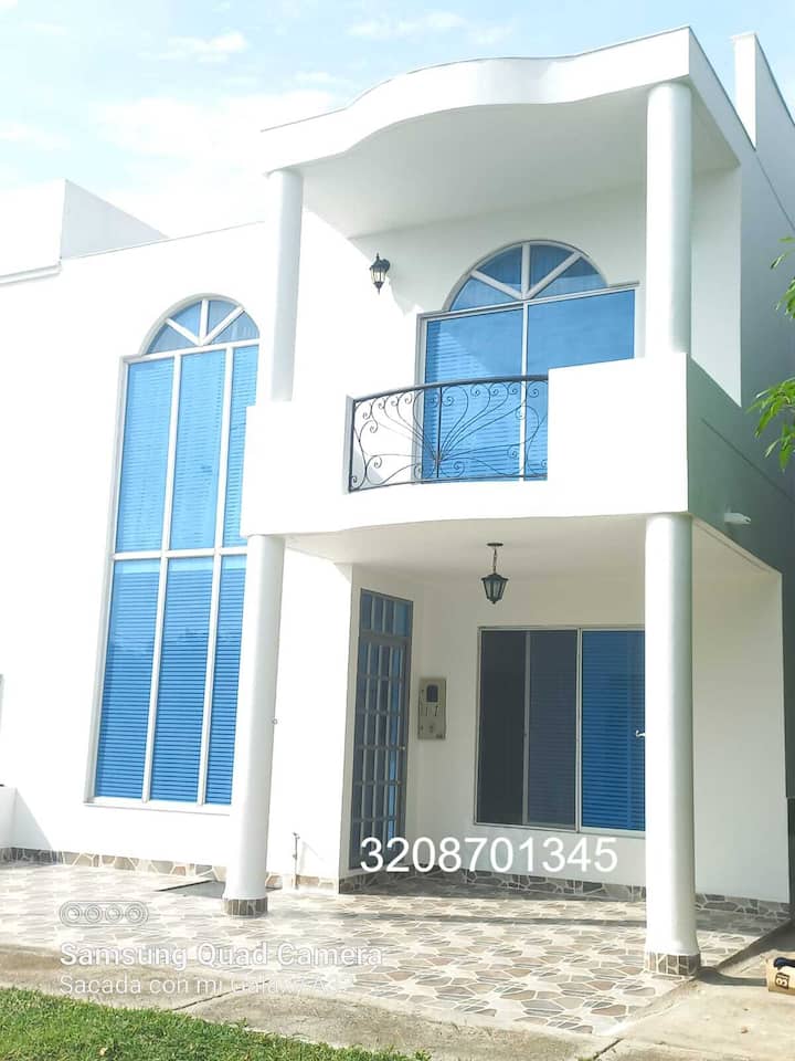 Casa De Descanso Con Piscina Privada Y Encanto - Girardot