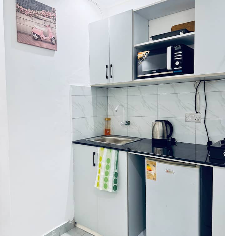 Classy Studio Near City Mall With Ac - Mombasa