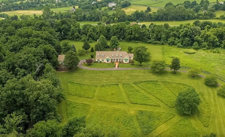 Luxurious Retreat/stunning Views With Hot Tub - Purcellville, VA