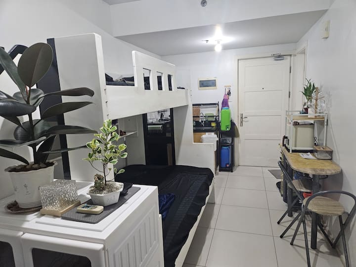 Circulo Verde Condo (Avila South) Near Eastwood - Taytay