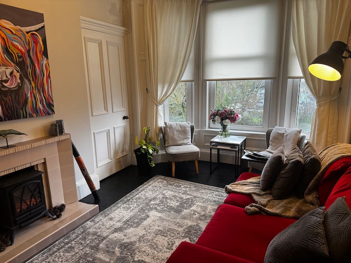 Beautiful Traditional Flat In The Center Of Largs. - Largs