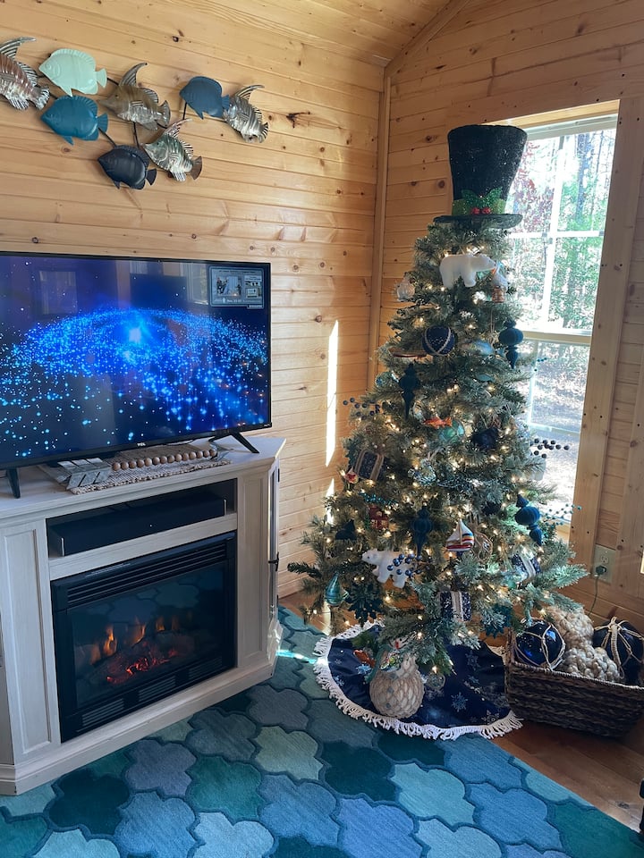 Super Cozy Lake James House Glamping At Its Finest - Lake James, NC