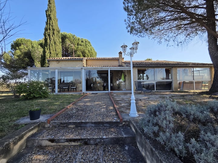 Maison Individuelle Au Calme-grand Terrain Clos. - Grospierres