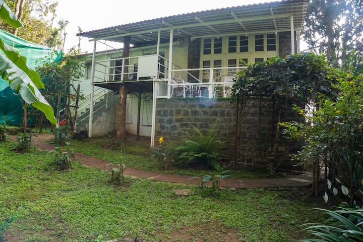 Tipperary Garden Villa - With Private Garden Space - Yercaud