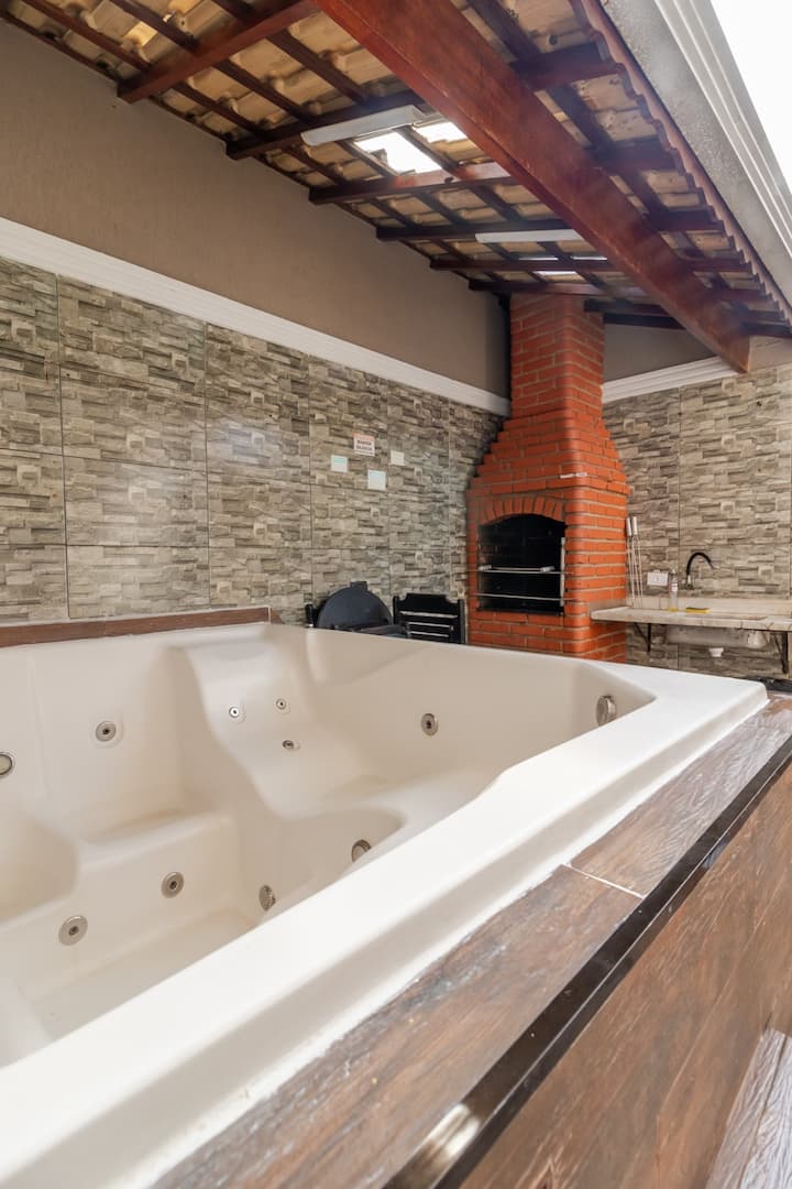 Casa C/jacuzzi Aquecida Privativa - Praia Grande - Praia Grande