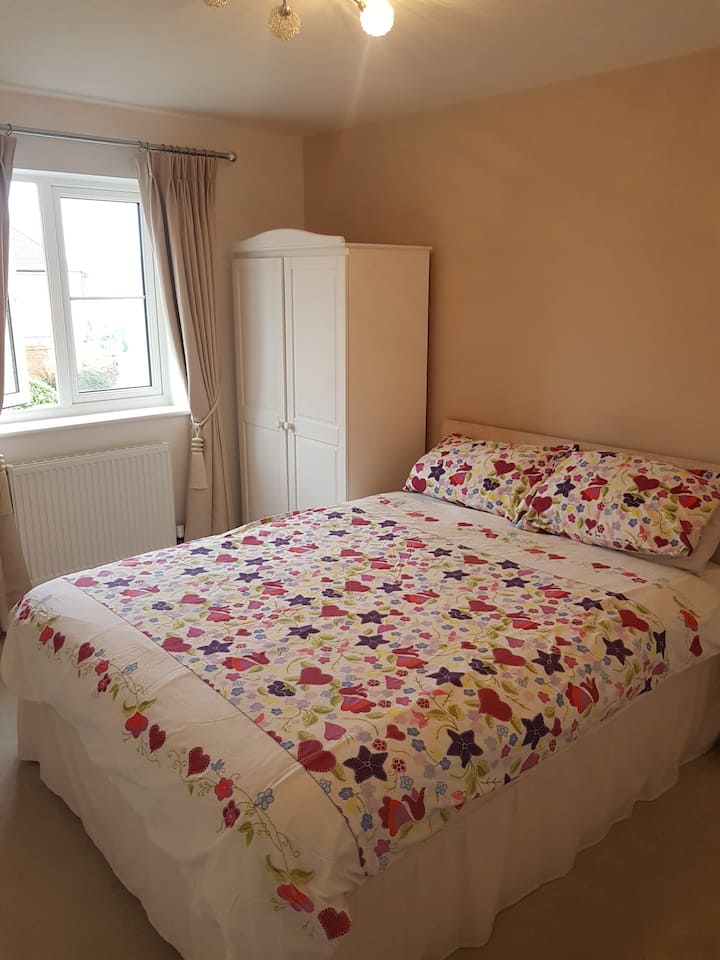 Dbl Room, New House, Own Bathroom 25m Walk To City - Bosham