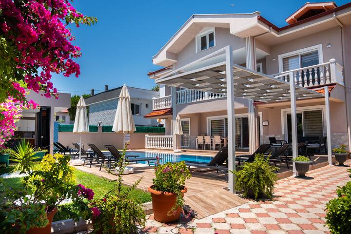 Vi̇lla Dalyanda Lüks, Müstaki̇l Kiralık Villanız... - Dalyan