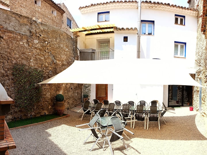Retro Family House Fully Restored 250 Years Old - Calatayud