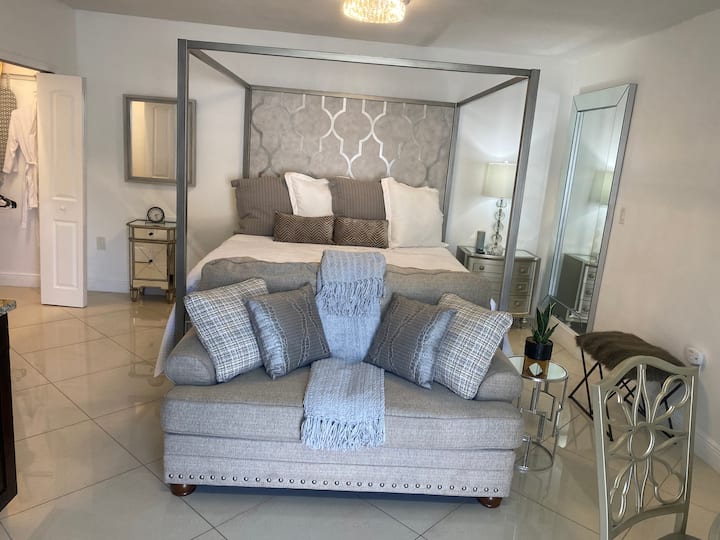 #20 Thee Place In-law Suite - Aéroport de Tampa (TPA)