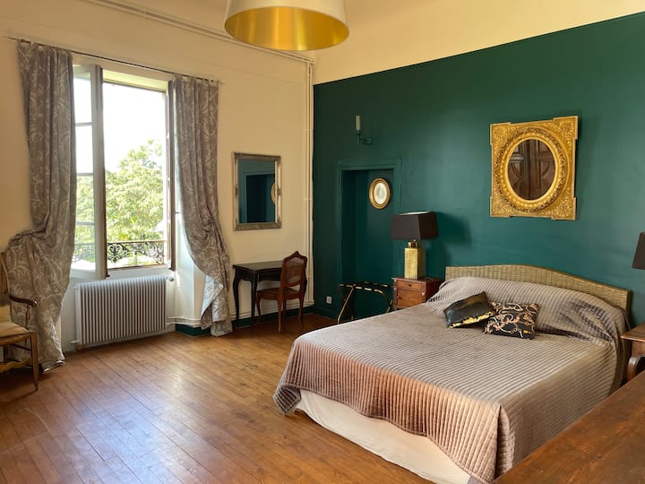 Le Château Du Prada, Nature Et Authenticité - Peyrehorade