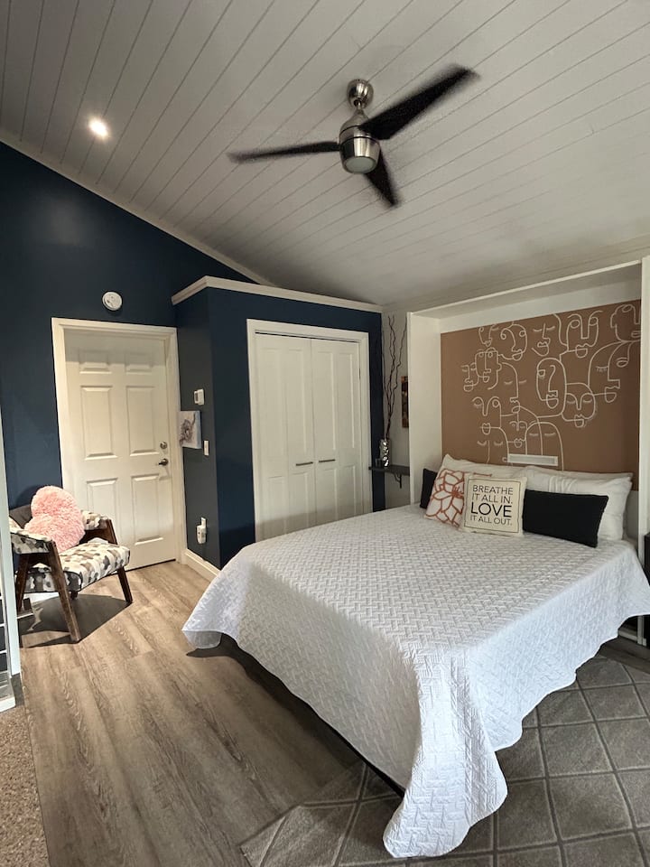 Romantic & Cozy Countryside Luxury Loft With Views - Port Perry