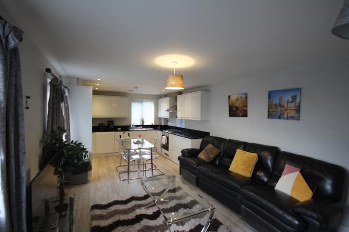 Holden Court Apartment 4 - Uxbridge