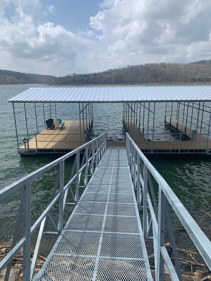 Lakefront, Fish & Swim Dock, Hot Tub, Branson Area - Table Rock Lake