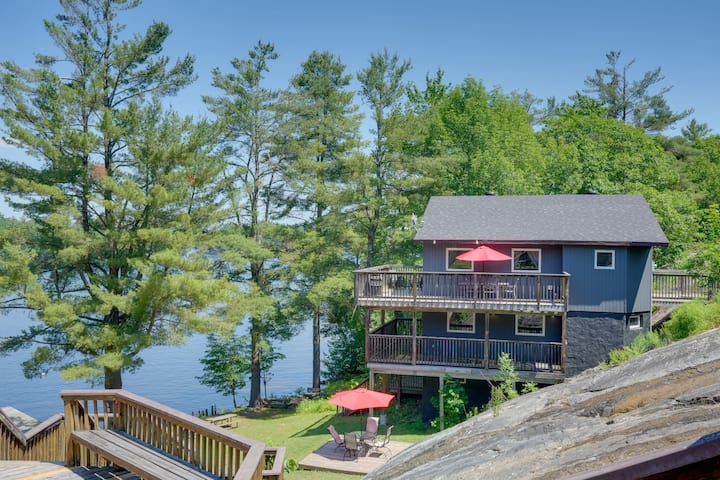 Muskoka House | 3 Storey Family Lake Retreat - Gravenhurst