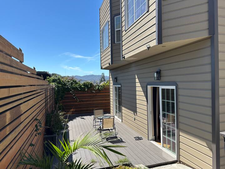2br, 1bath, 1 Living Room, No Kitchen - San Francisco, CA