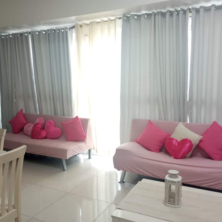 Best View Venice Luxury Family Staycation Bgc - Pasig