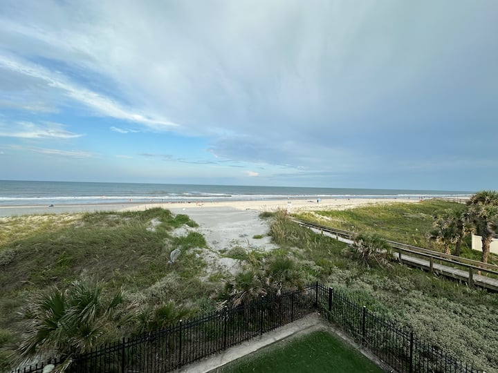“Honu Hideaway - Oceanfront Oasis!” - Jacksonville Beach, FL