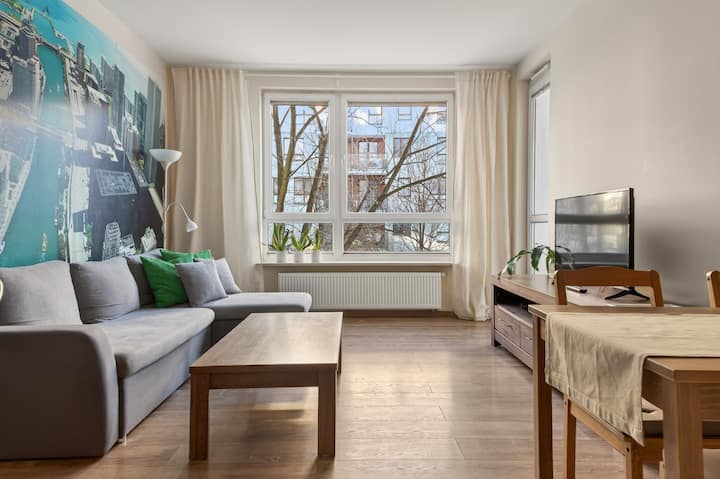 Airport Residence Topaz 24h/fv - ワルシャワ