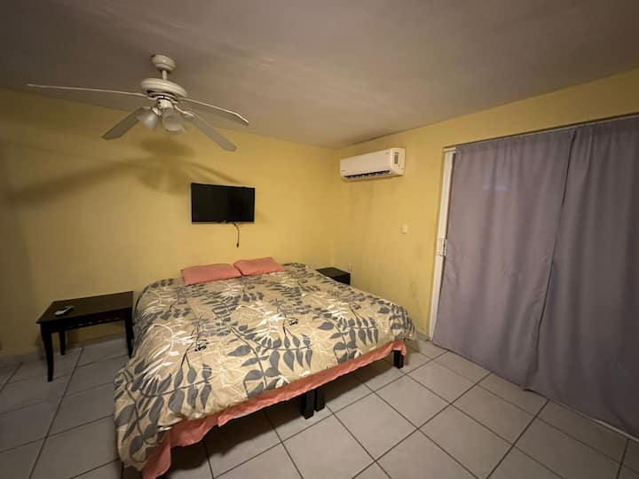 Centro-walk To Beach & Machado. Apt-90 M/1000sqft - Mazatlán