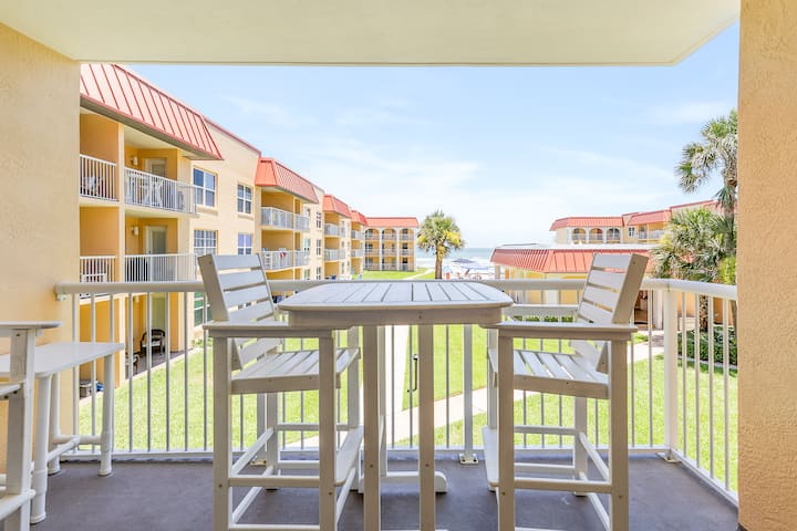 Cheery Condo With Great Amenities-point East 213 - Ponce Inlet