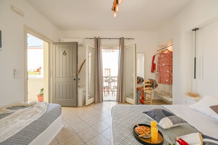 Little Yard Studios & Apartments #6 - Naxos