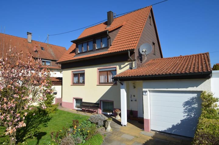 Romantisches, Gemütliches Altes Haus Zu Vermieten - Leonberg