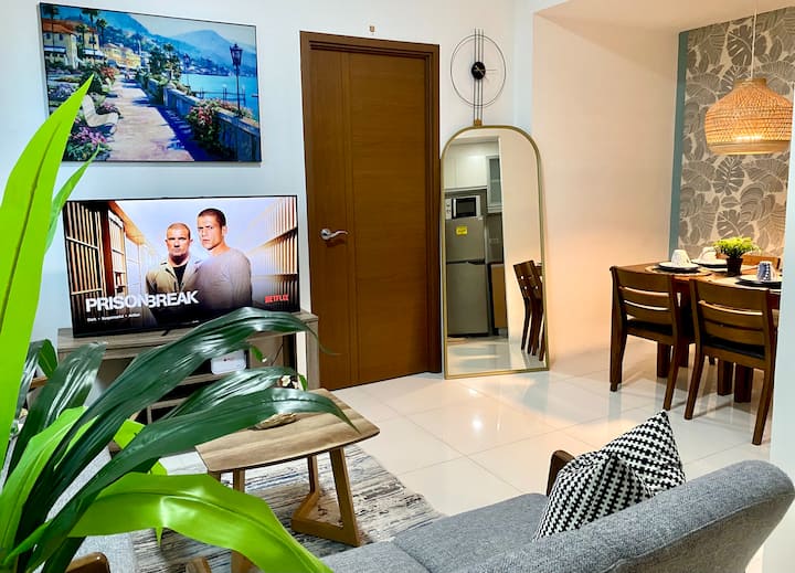 Modern Tropical 1br In Eastwood + 200mbps Fiber - Philippines
