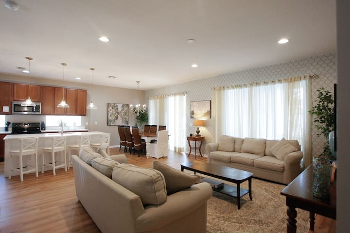 Family Retreat/6bd /Private Heat Pool/ Disney15min - Kissimmee, FL