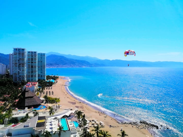 Calm•beach 1blk•pool•gym•views•wifi•supermarket - Puerto Vallarta