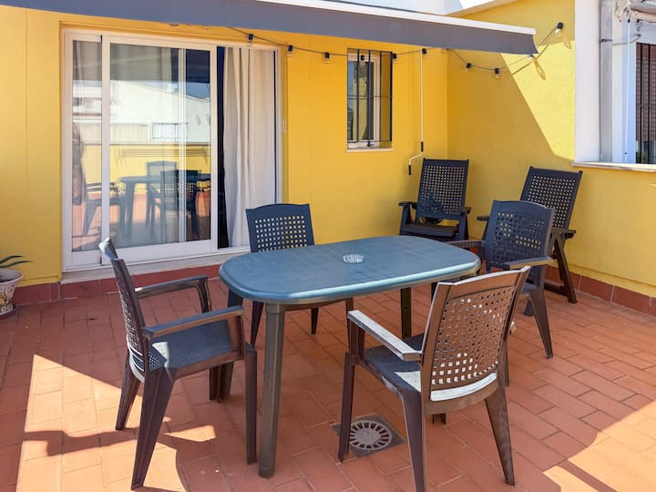 Penthouse With Terrace, 2 Bedrooms, City Center - Camas
