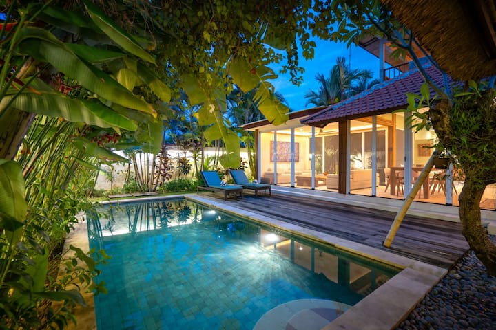 Quiet, Central & Family-friendly-fast Wi-fi+3desks - Seminyak