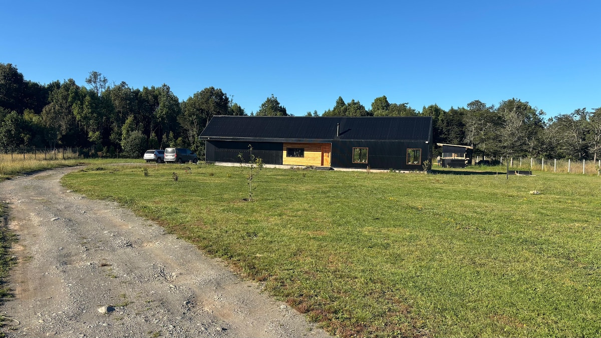 Casa Nueva Pradera Puerto Octay, 5 minutes from the lake - Houses for ...