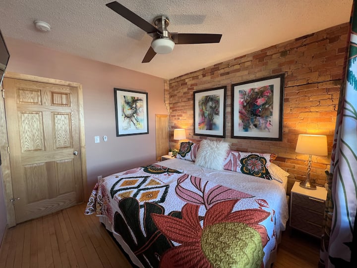 Effie Building Unit A - Duluth, MN