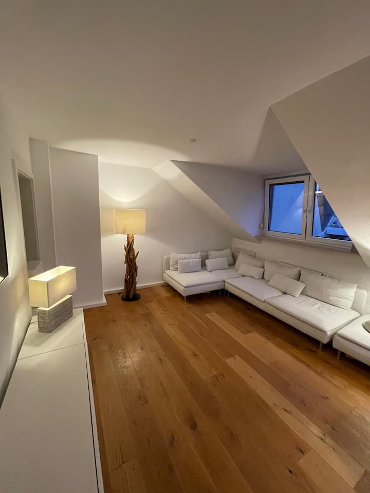 Gemütliche Dachgeschosswohnung - Munich