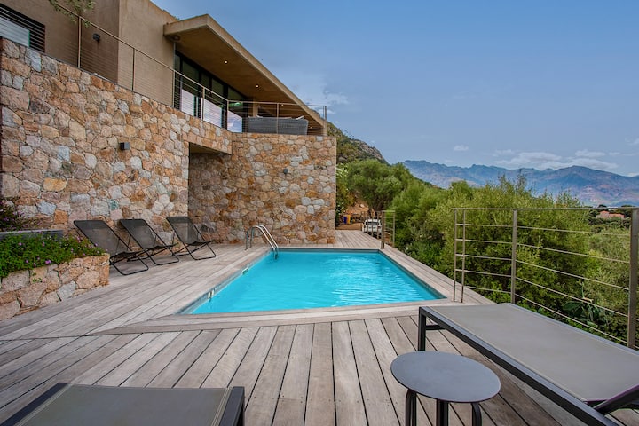 Villa Moderne Avec Vue Mer Et Piscine Chauffée - Lumio