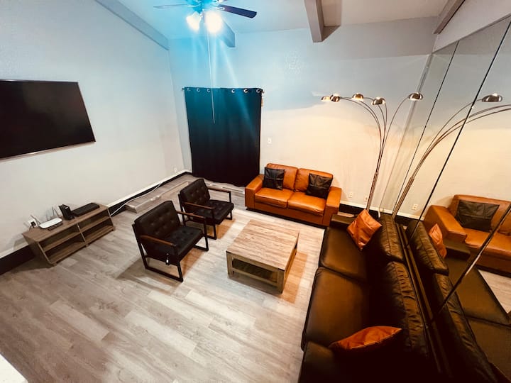 “Mi Casa Es Su Casa” - With Garage. Self Check-in - McAllen, TX