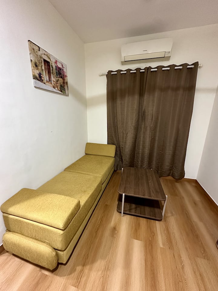 The Andheri Den - 1bhk In The Heart Of Andheri - Mumbai