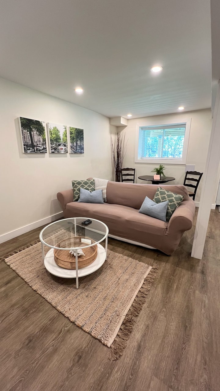 Lake House Retreat Steps To Beach & Near Downtown - Barrie