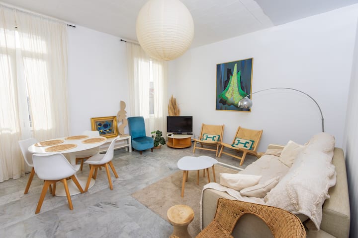 2 Pièces Avec Parking – Cœur De Cannes - Cannes