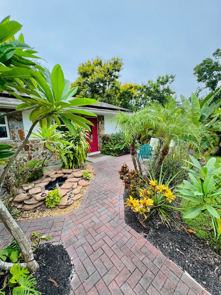 Palmetto Palms Oasis - Anna Maria Island, FL