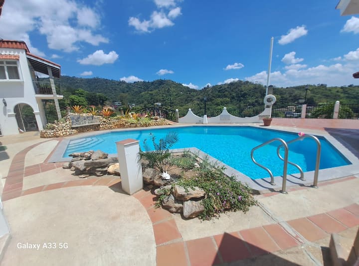 Private Hillside Villa Sea Views + Hot Tub + Pool - Port of Spain