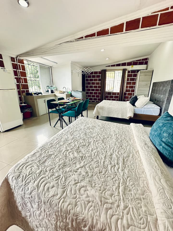 Imbanaco Premium Loft | Ac + Wi-fi + Parking - Cali
