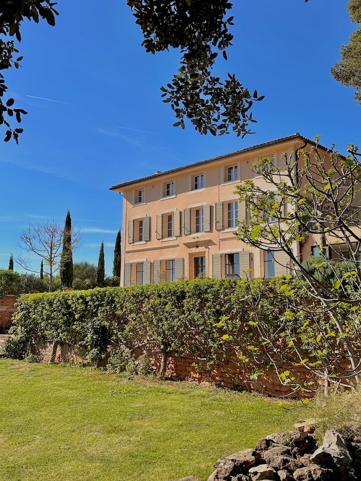 Bastide D’exception Xviiie, Piscine & Parc 5ha - Aix-en-Provence