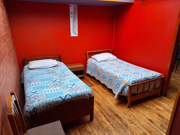 2 Camas / Baño Compartido - Puerto Natales