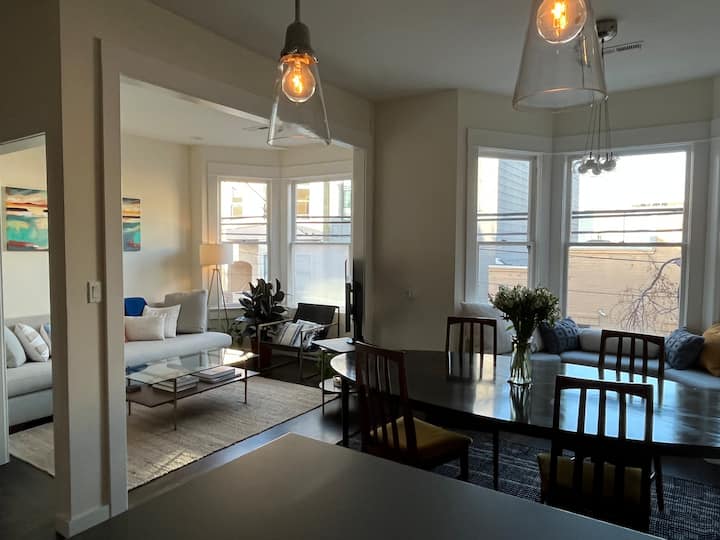 Spacious 2br/2ba Edwardian Flat In The Heart Of Sf - San Francisco, CA
