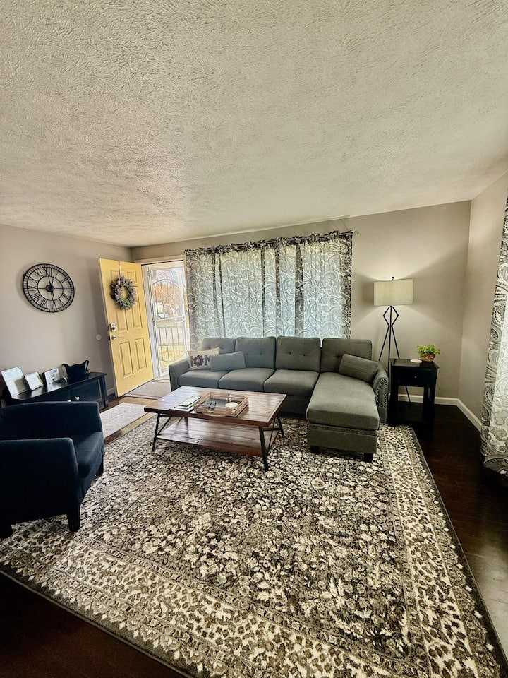 Stylish Sanctuary: Alberta St R&r Bungalow - Spokane, WA