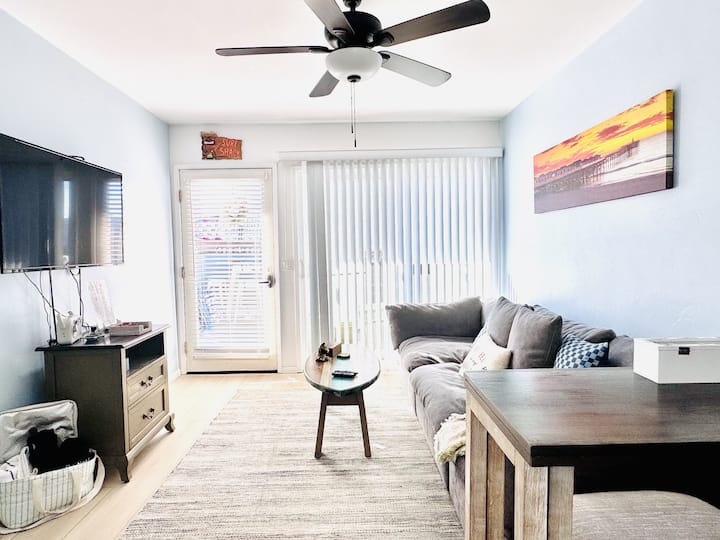 Mission Surf Shack ~ South - La Playa - San Diego