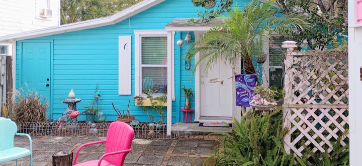 The Magical Mermaid Cottage - Bradenton, FL